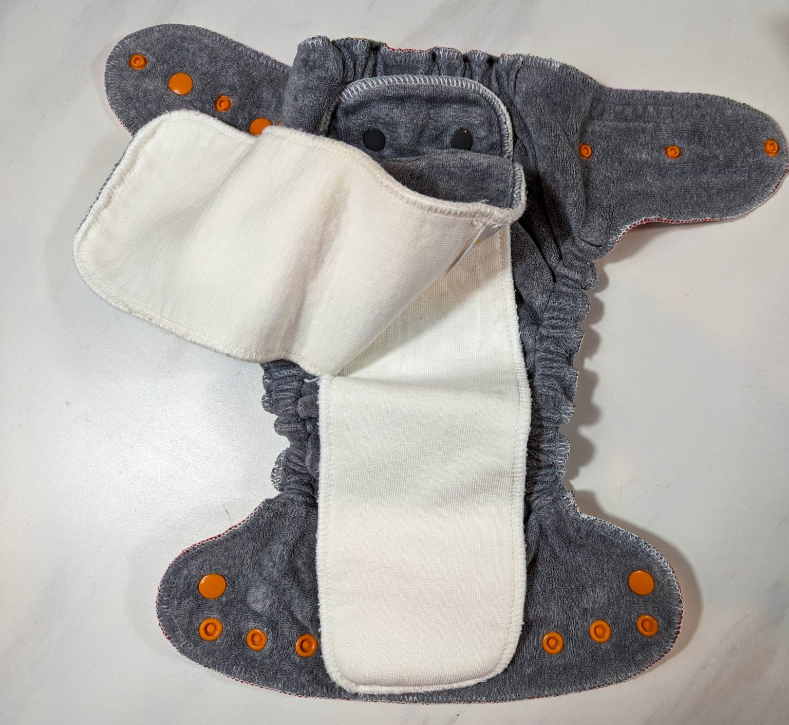 Cloth Diapers for Beginners Ultimate Guide: How to start - Pioneer ...