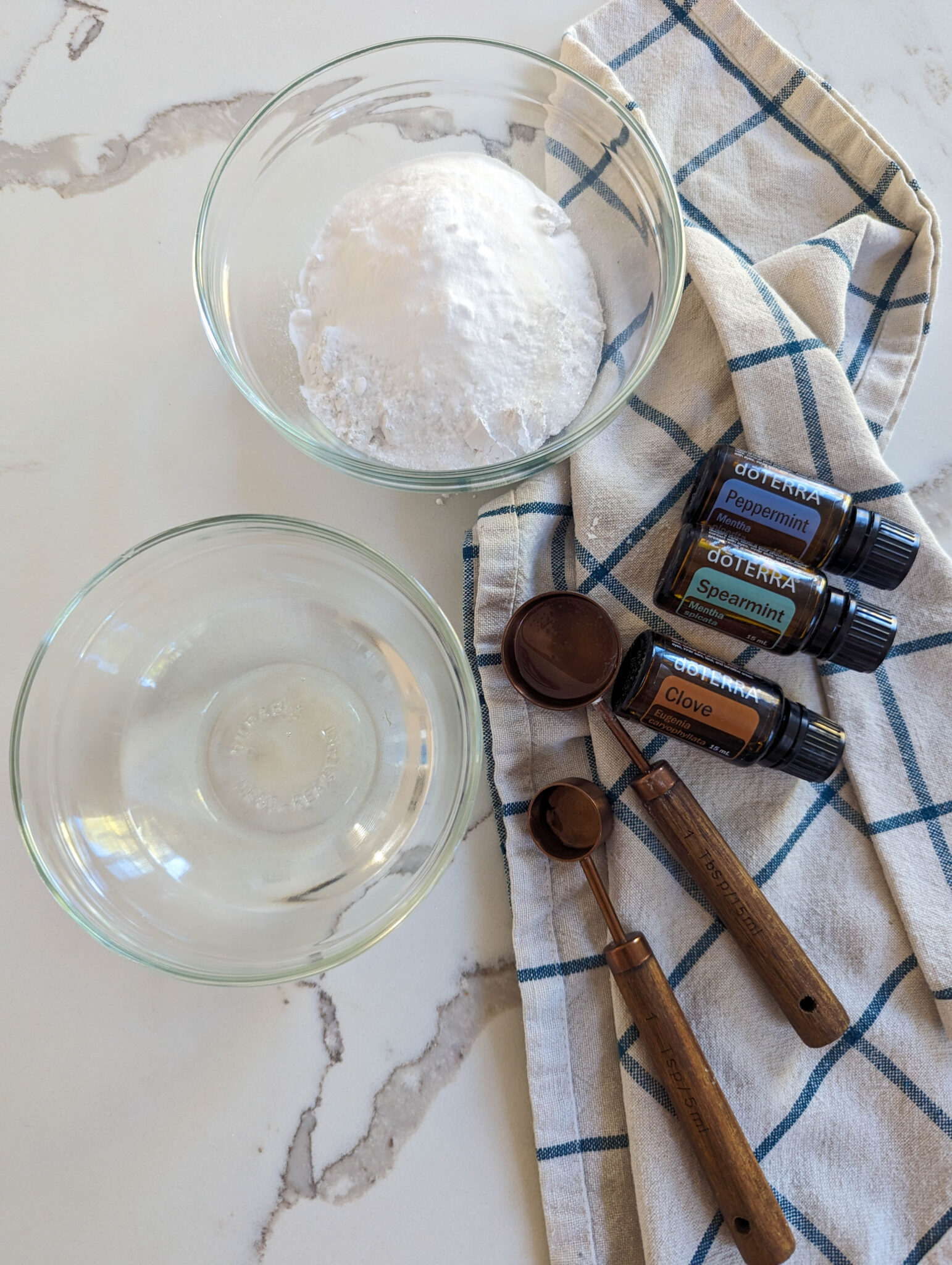 Best Natural Toothpaste: Healthy and Easy DIY - Pioneer Health Homestead